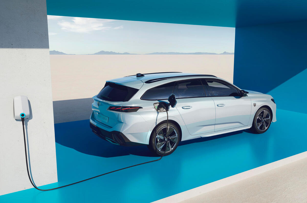 New electric Peugeot e-308 hatch goes on sale from £40,050 | Autocar