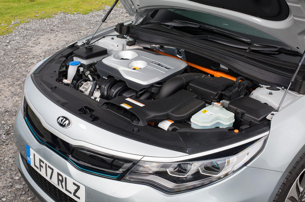Kia Optima Sportswagon PHEV 2017 review | Autocar