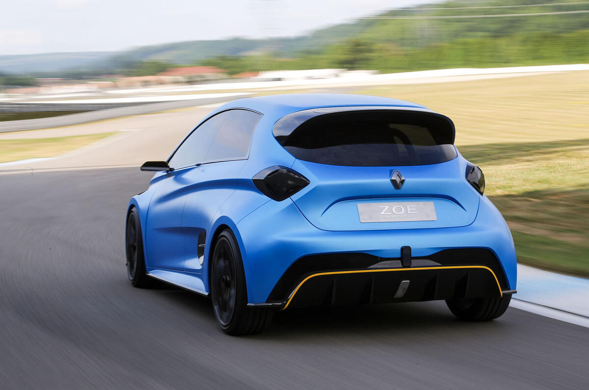 456bhp Renault Zoe e-sport driven flat out on track | Autocar