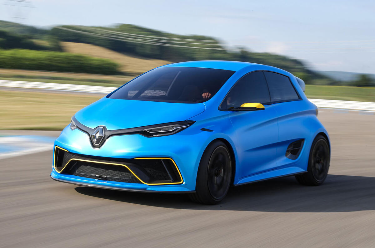 456bhp Renault Zoe e-sport driven flat out on track | Autocar