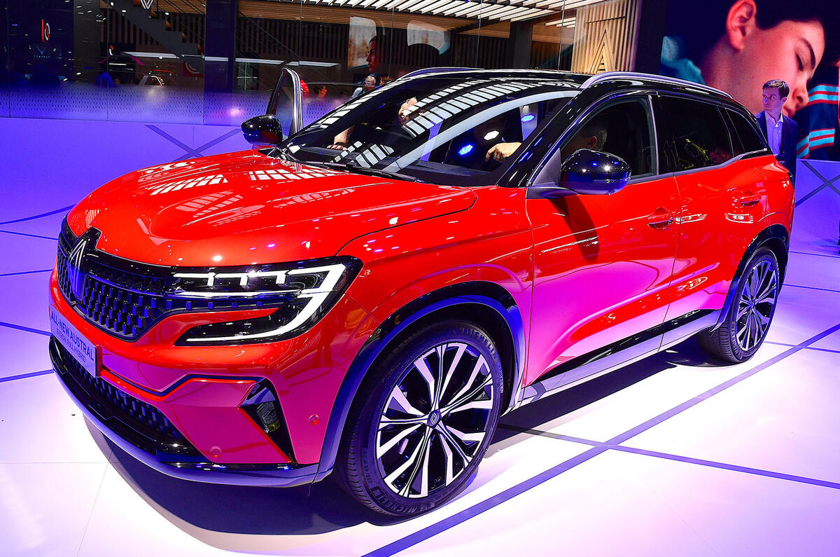 Renault Austral arrives in UK priced from £34,695 | Autocar