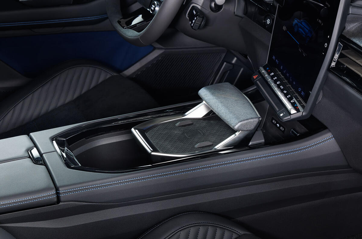 New 2023 Renault Rafale launched as flagship coupé-SUV | Autocar