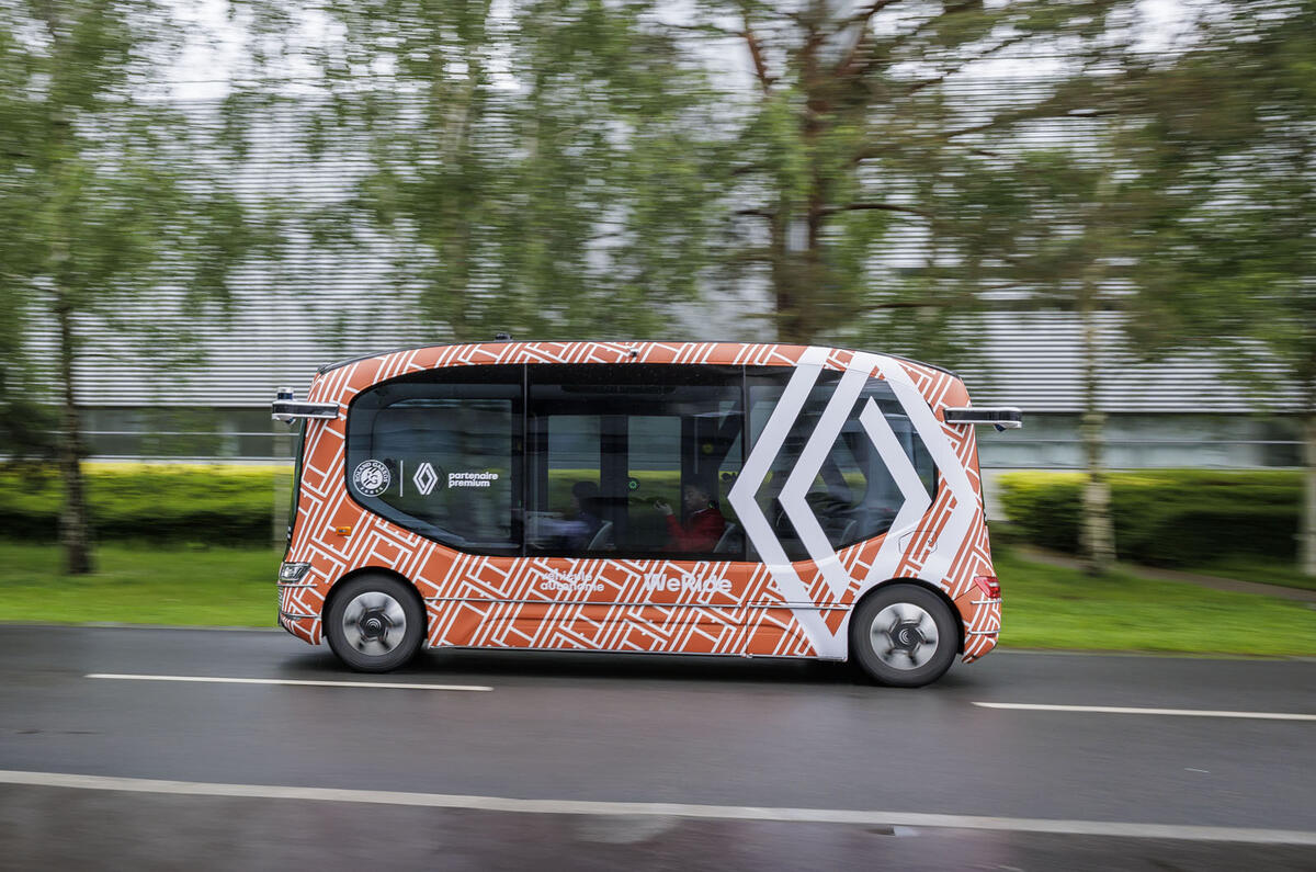 Renault shifts self-driving focus from cars to minibuses | Autocar