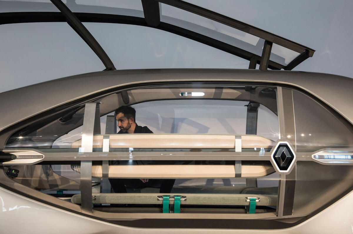 Renault EZ-Go concept aims to ‘reinvent the taxi’ | Autocar