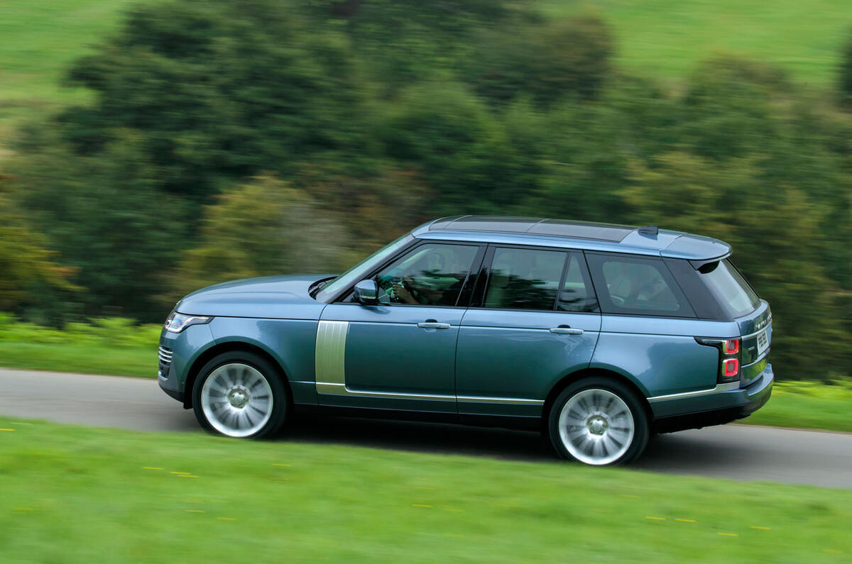 Range Rover facelift brings all-new P400e plug-in hybrid variant | Autocar