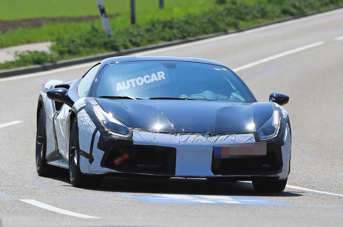 Ferrari 488 GTB revealed with a 661bhp 4.0-litre twin-turbo V8 (It's ...