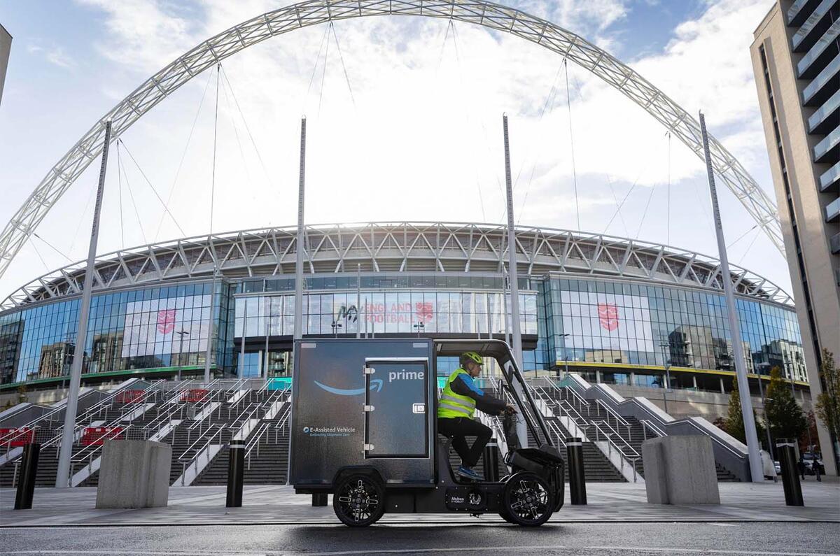 Amazon expands e-cargo bike fleet with new delivery hubs | Autocar