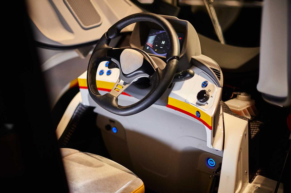Gordon Murray's Shell Concept Car driven | Autocar