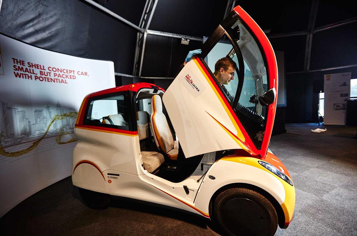 Gordon Murray's Shell Concept Car driven | Autocar