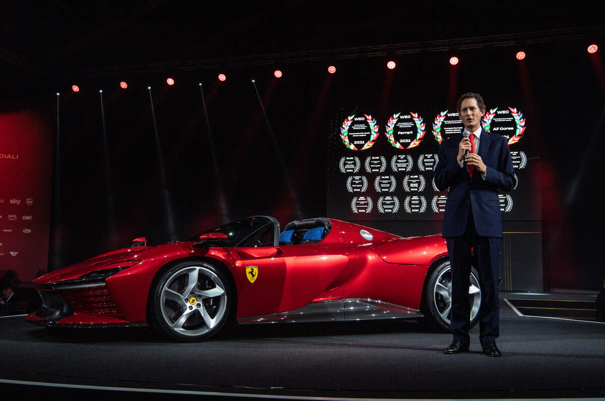 New mid-engined Ferrari Daytona SP3 packs 829bhp V12 | Autocar