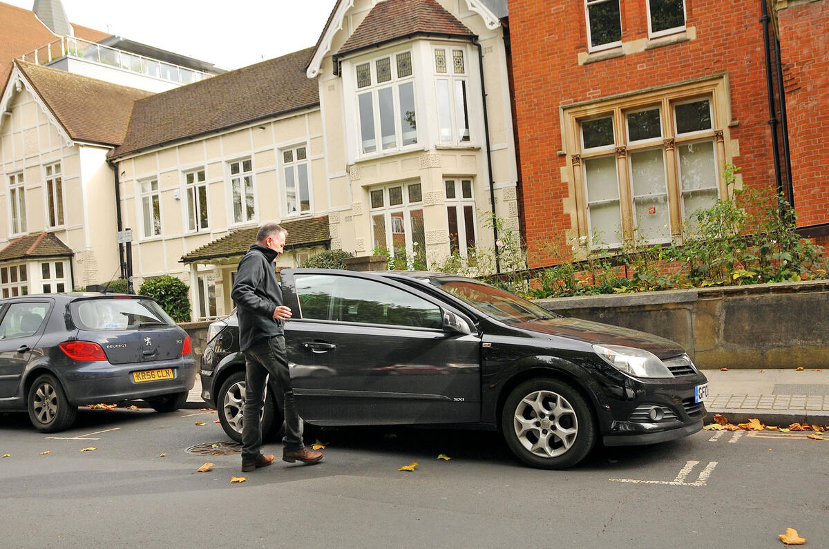 Uber vs London cab vs Sat Nav: which is best? | Autocar