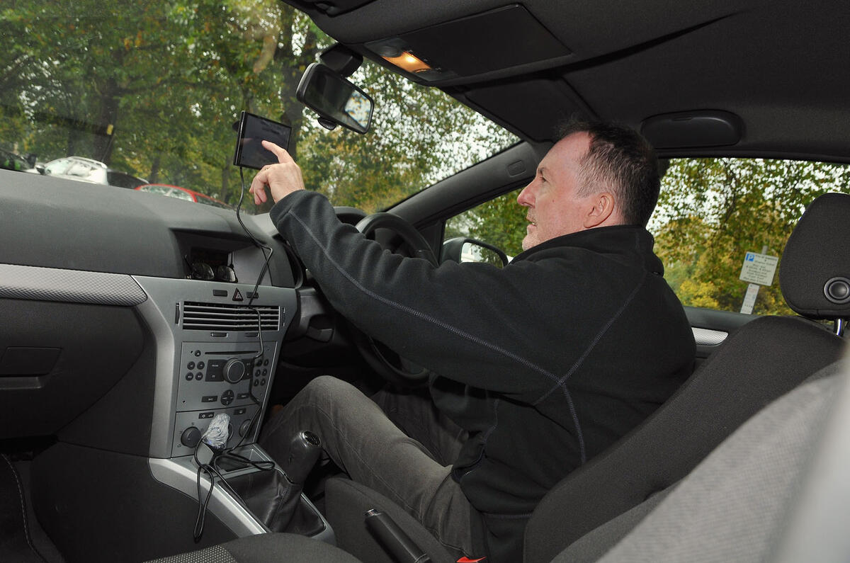 Uber vs London cab vs Sat Nav: which is best? | Autocar