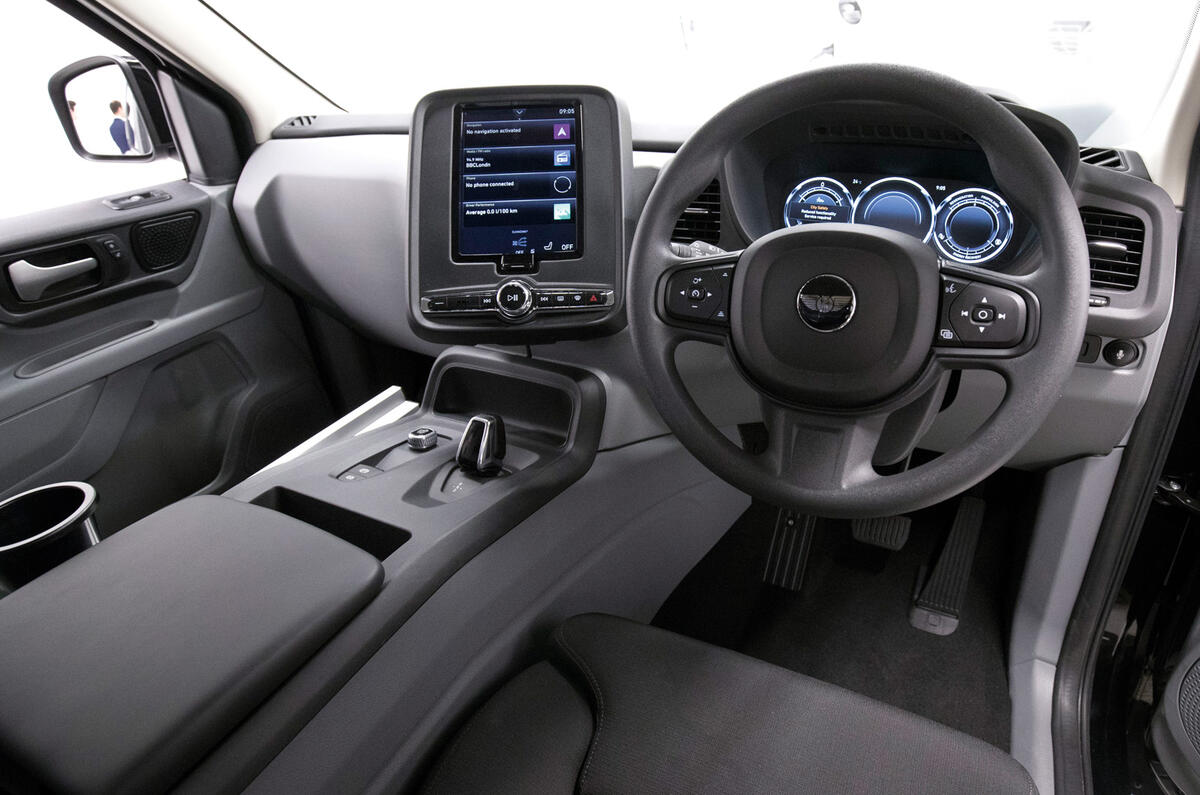 First ride: LEVC TX taxi prototype on the streets of London | Autocar