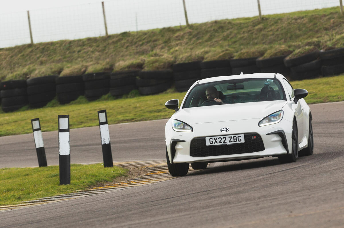 Lap dancers: Ford Focus ST Track Pack vs Toyota GR86 | Autocar