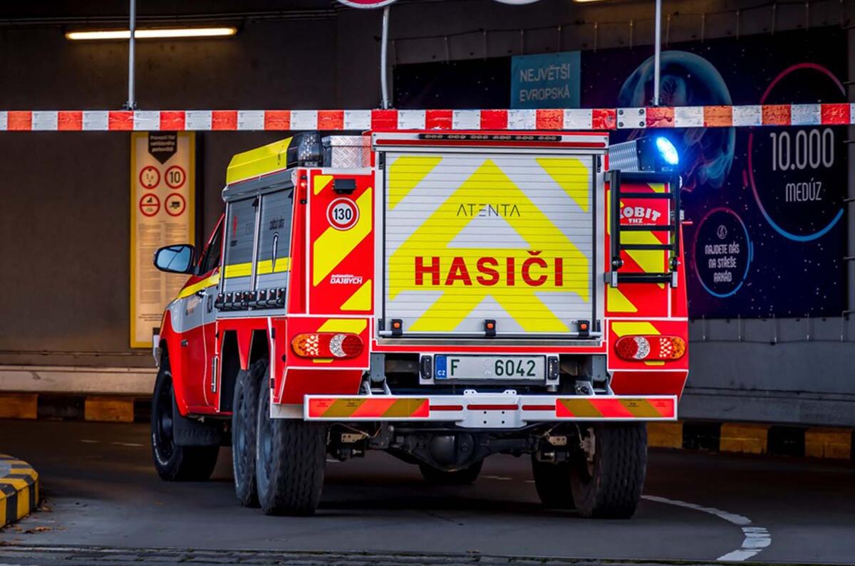 UK company reveals 6WD EV battery fire response truck | Autocar