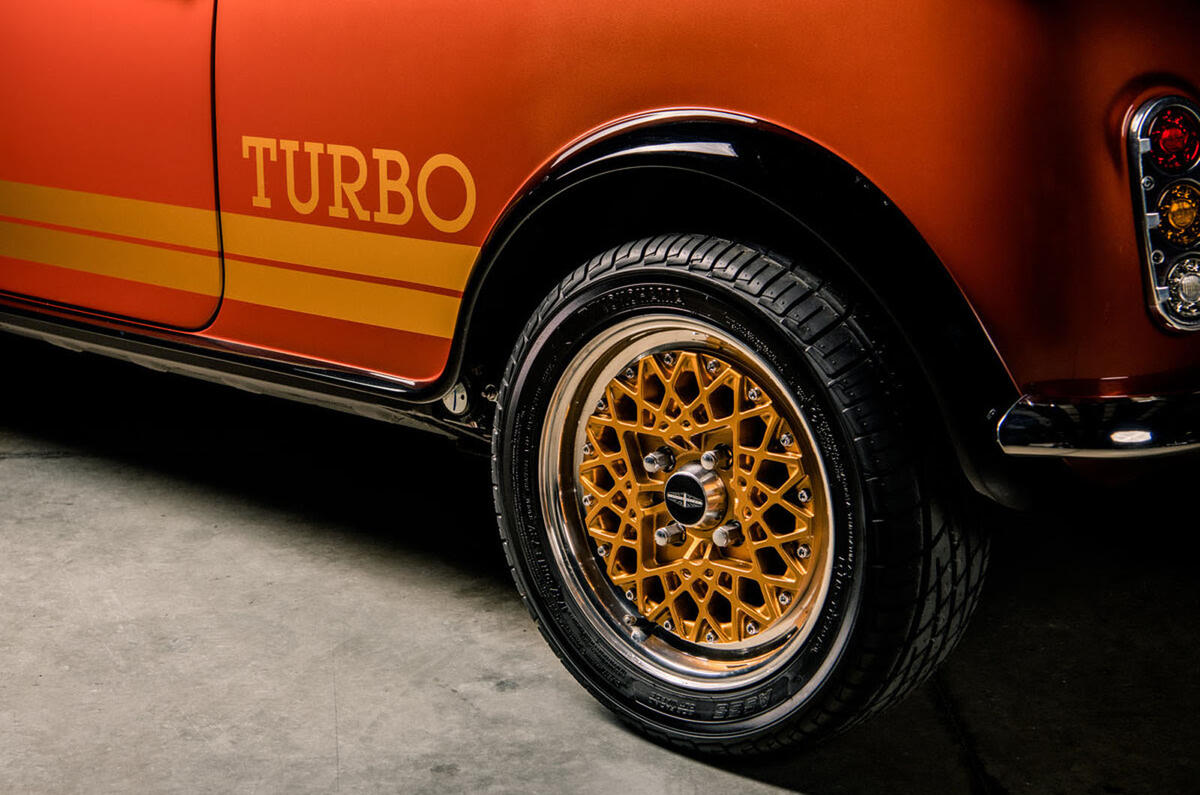 James Bond Lotus Esprit-inspired Mini Remastered revealed | Autocar