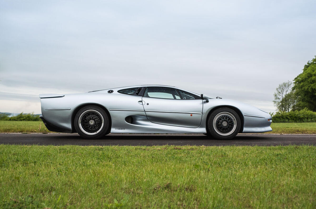 Past masters: Jaguar XJ220 review | Autocar