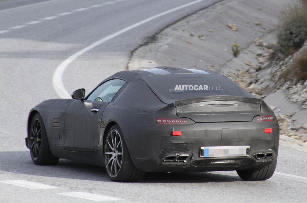 Mercedes' 911 rival spied testing - latest pictures | Autocar