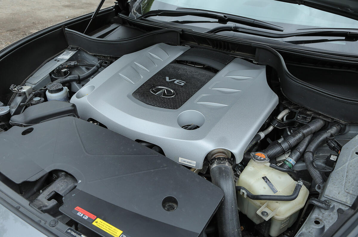 Infiniti QX70 2013-2018 Review (2020) | Autocar