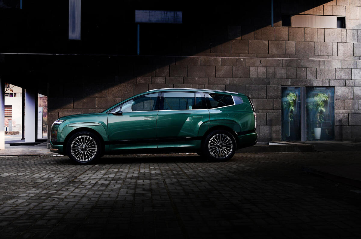 Hyundai Ioniq 9 Review 2025, Price & Specs | Autocar