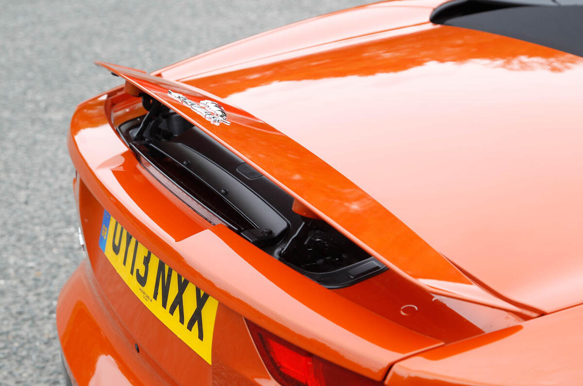 Jaguar F-type convertible V6, V6 S and V8 S