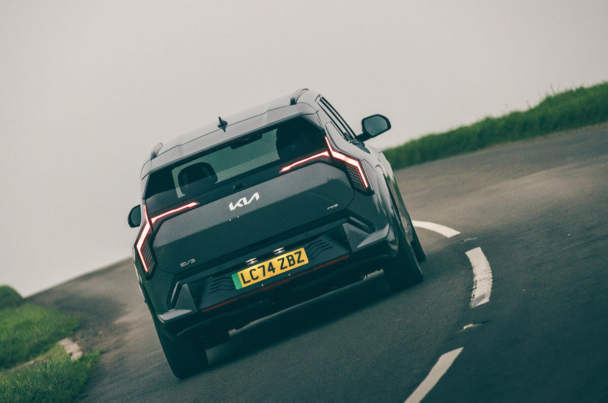 Kia EV3 Review 2025, Price & Specs | Autocar