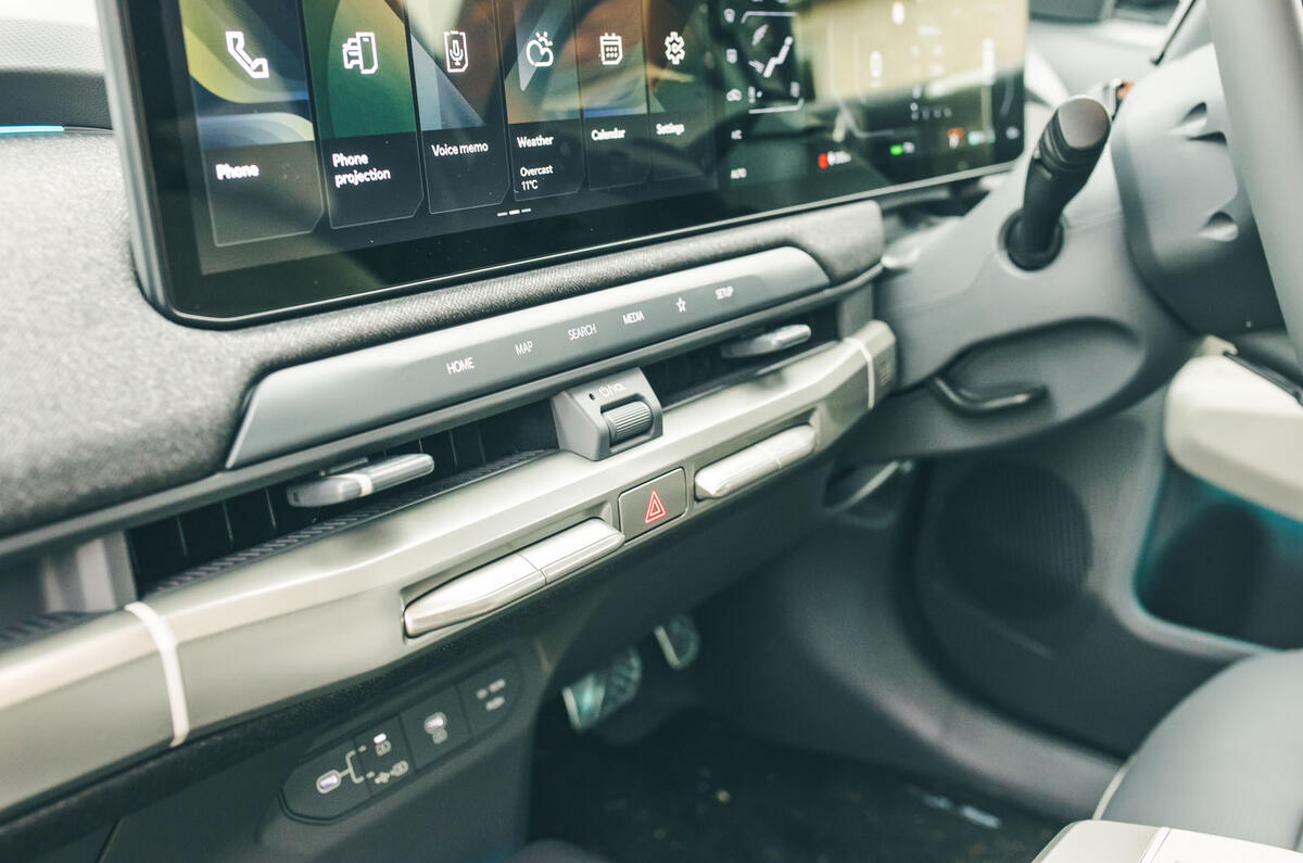 Kia EV3 Review 2025, Price & Specs | Autocar