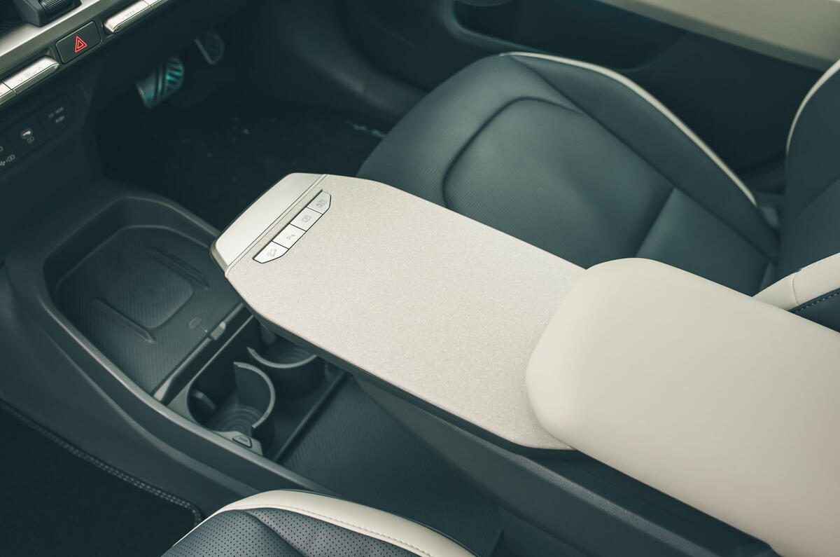 Kia EV3 Review 2025, Price & Specs | Autocar