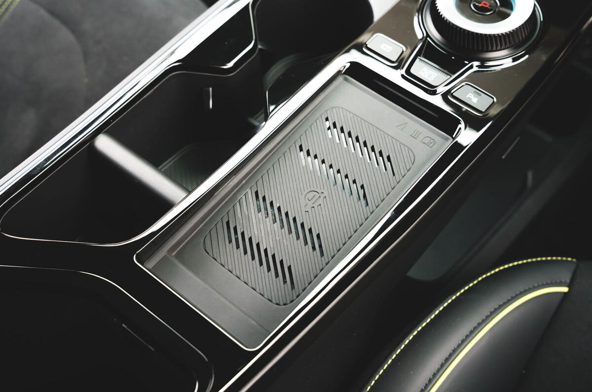 Kia EV6 GT Review 2025, Price & Specs | Autocar