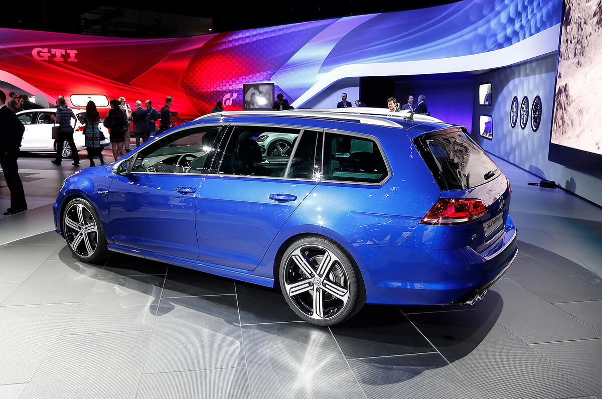 Volkswagen reveals hot Golf R estate | Autocar