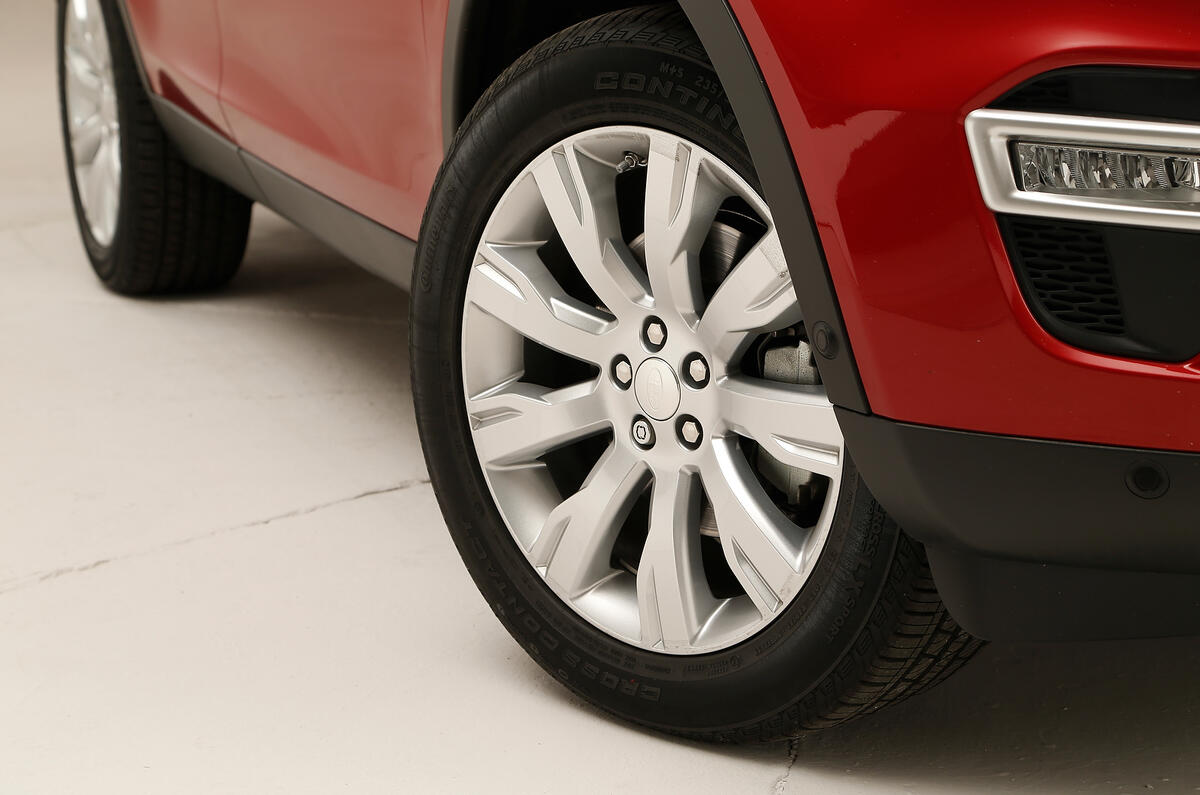 Land Rover Discovery Sport 2015-2019 Review (2022) | Autocar