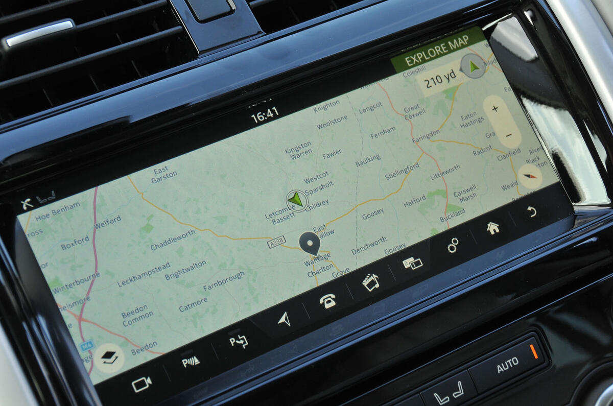 Land Rover Discovery Review 2025, Price & Specs | Autocar