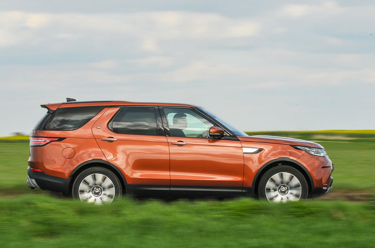 Land Rover Discovery Review (2022) | Autocar