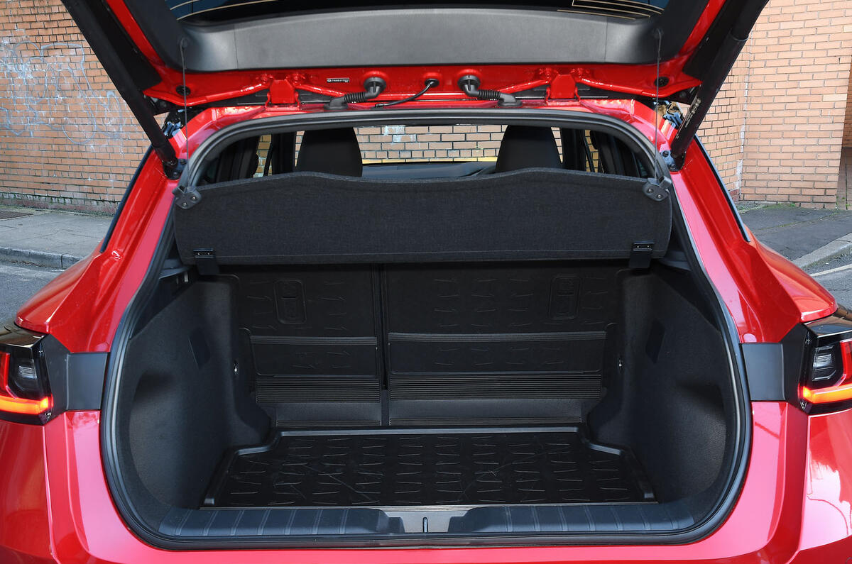 Lexus LBX Review 2025, Price & Specs | Autocar