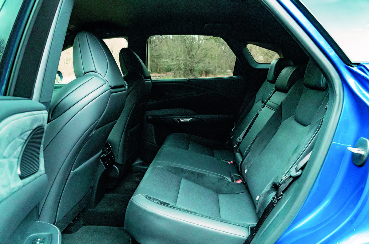 Lexus RX Review 2025, Price & Specs | Autocar