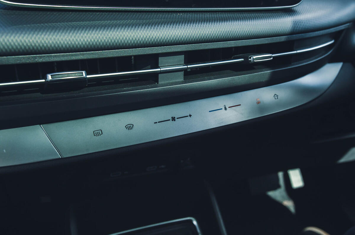 Maxus Mifa 9 Review 2025, Price & Specs | Autocar