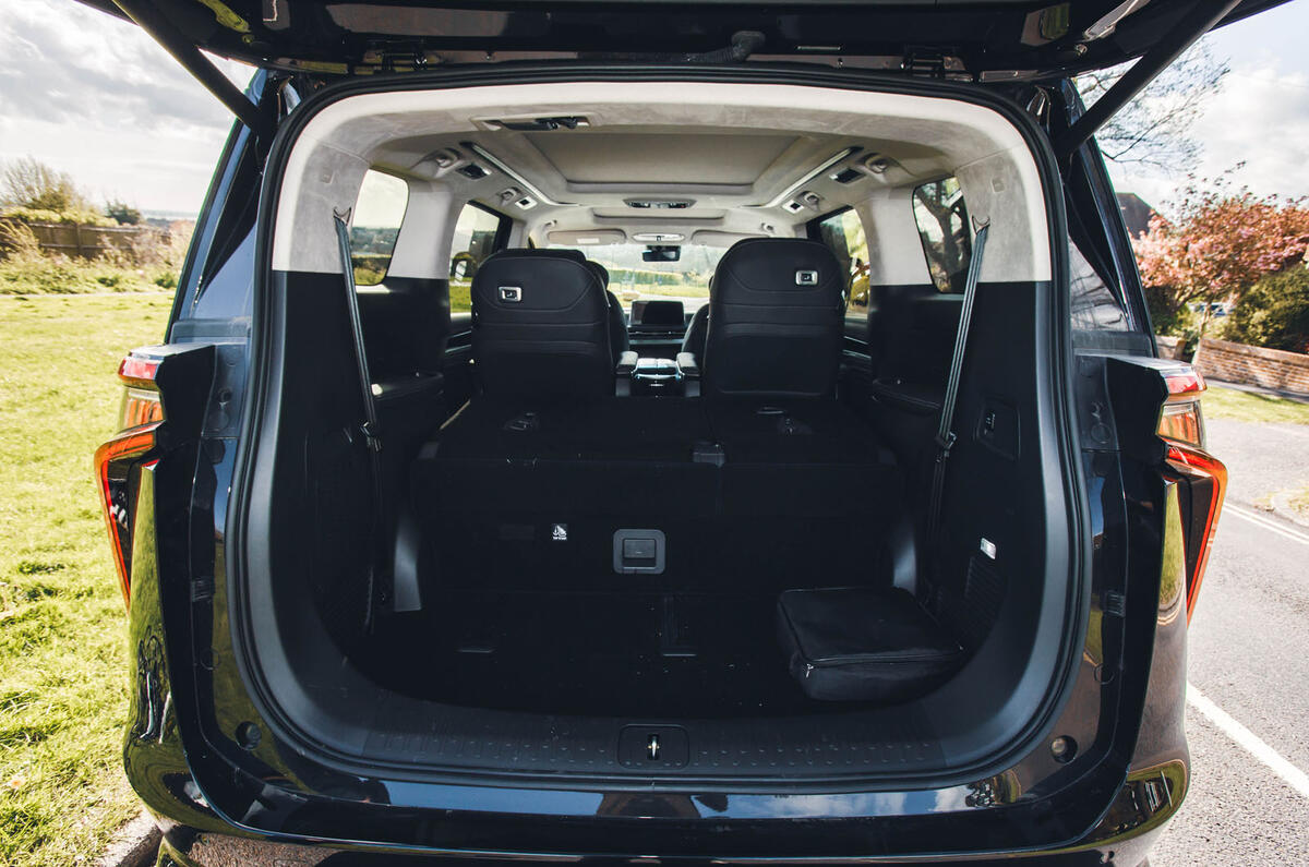 Maxus Mifa 9 Review 2025, Price & Specs | Autocar