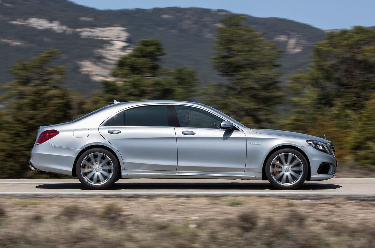 Mercedes S63 AMG V8 saloon revealed