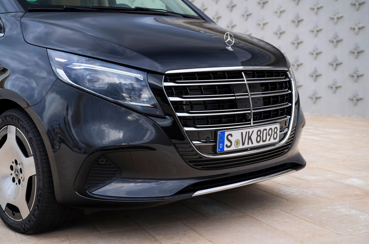 Mercedes-Benz V-Class Review 2025, Price & Specs | Autocar