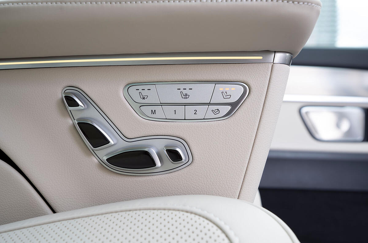 Mercedes-Benz V-Class Review 2025, Price & Specs | Autocar