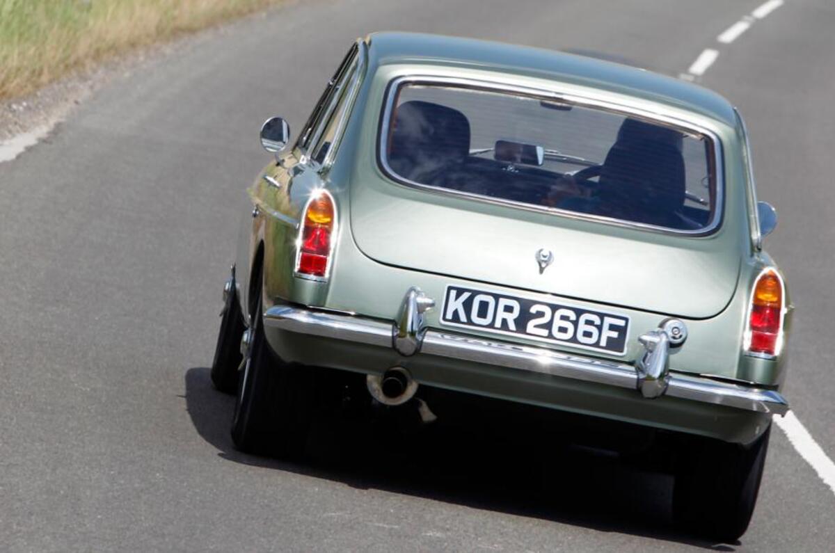 MG Motor LE50 Review (2022) | Autocar