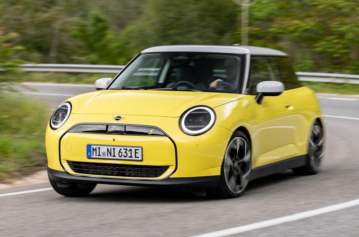 Mini Cooper SE review | Autocar