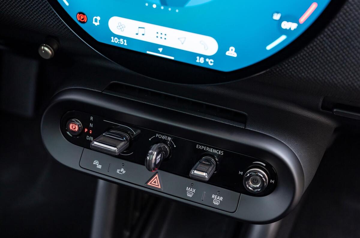 Mini Cooper SE review | Autocar