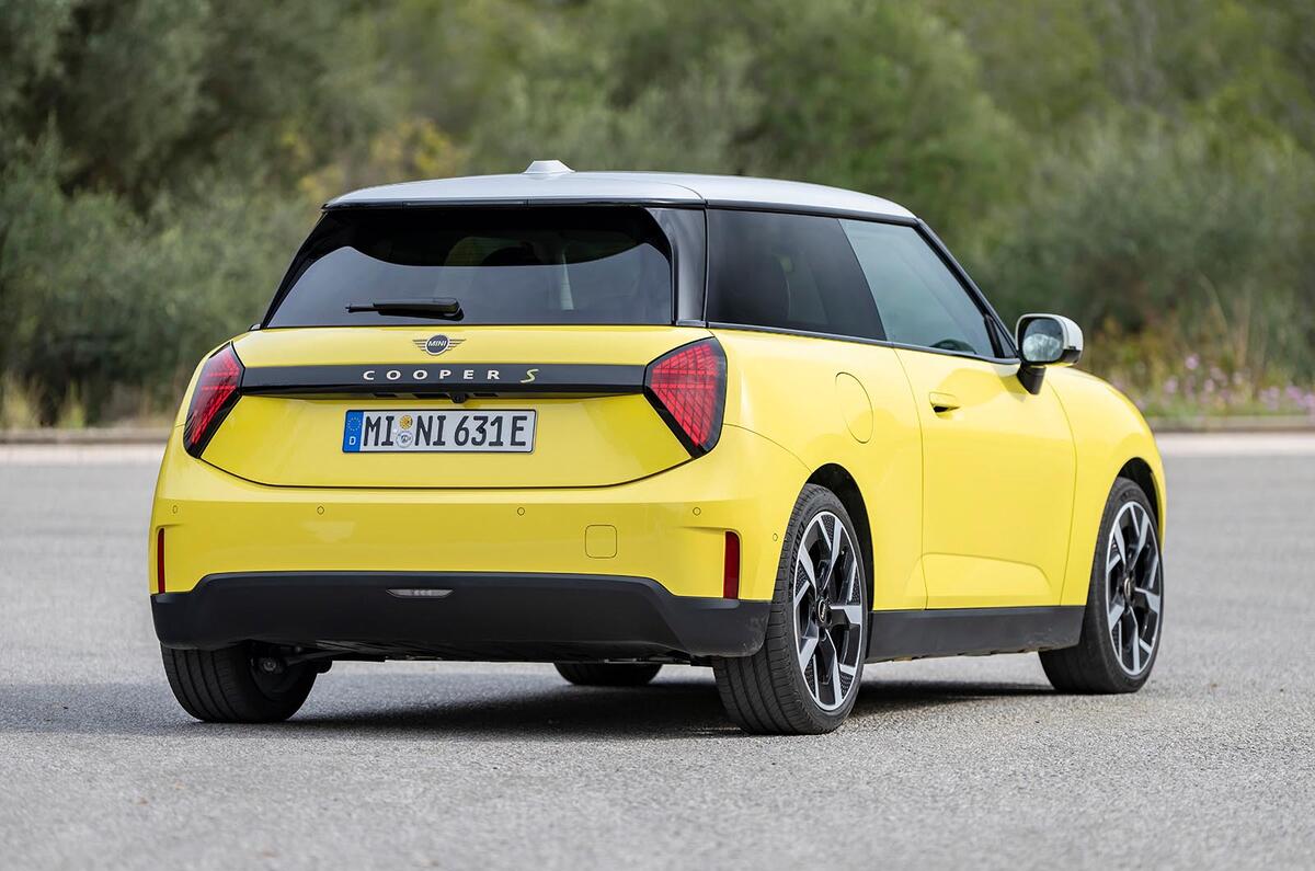 Mini Cooper E and SE review | Autocar