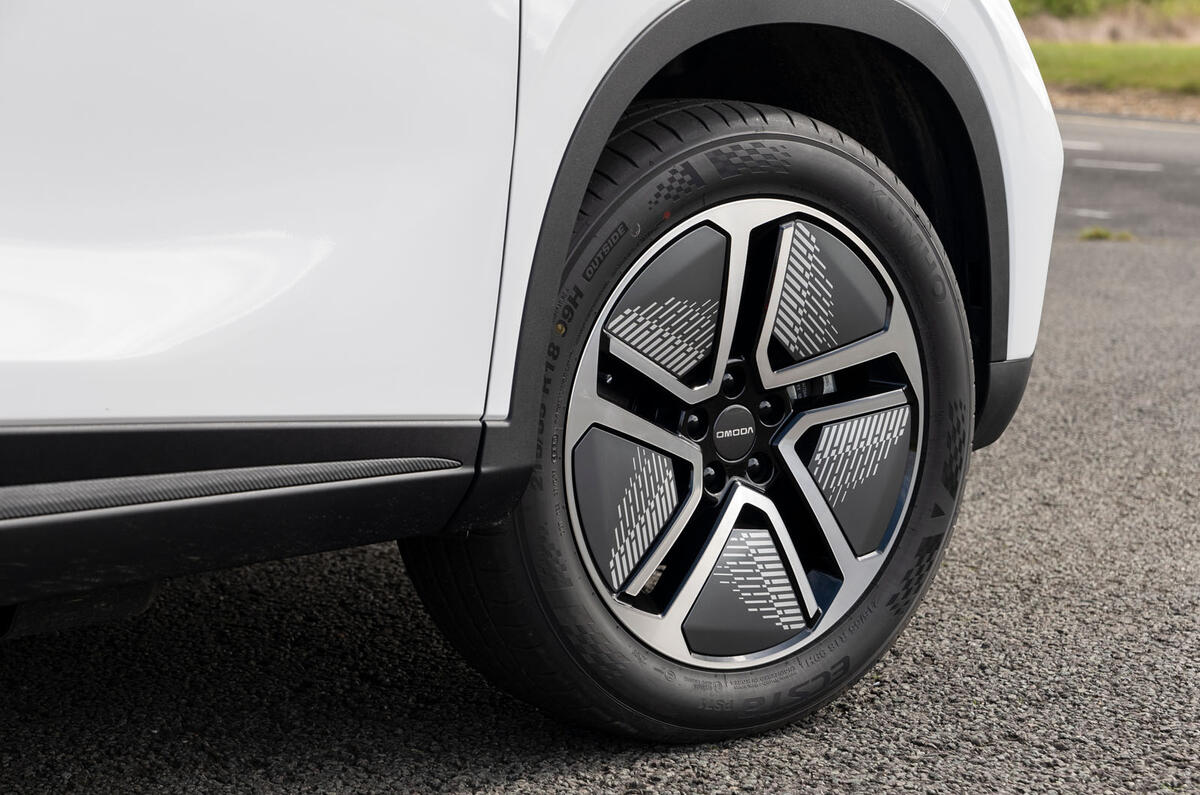 Omoda E5 prototype review | Autocar