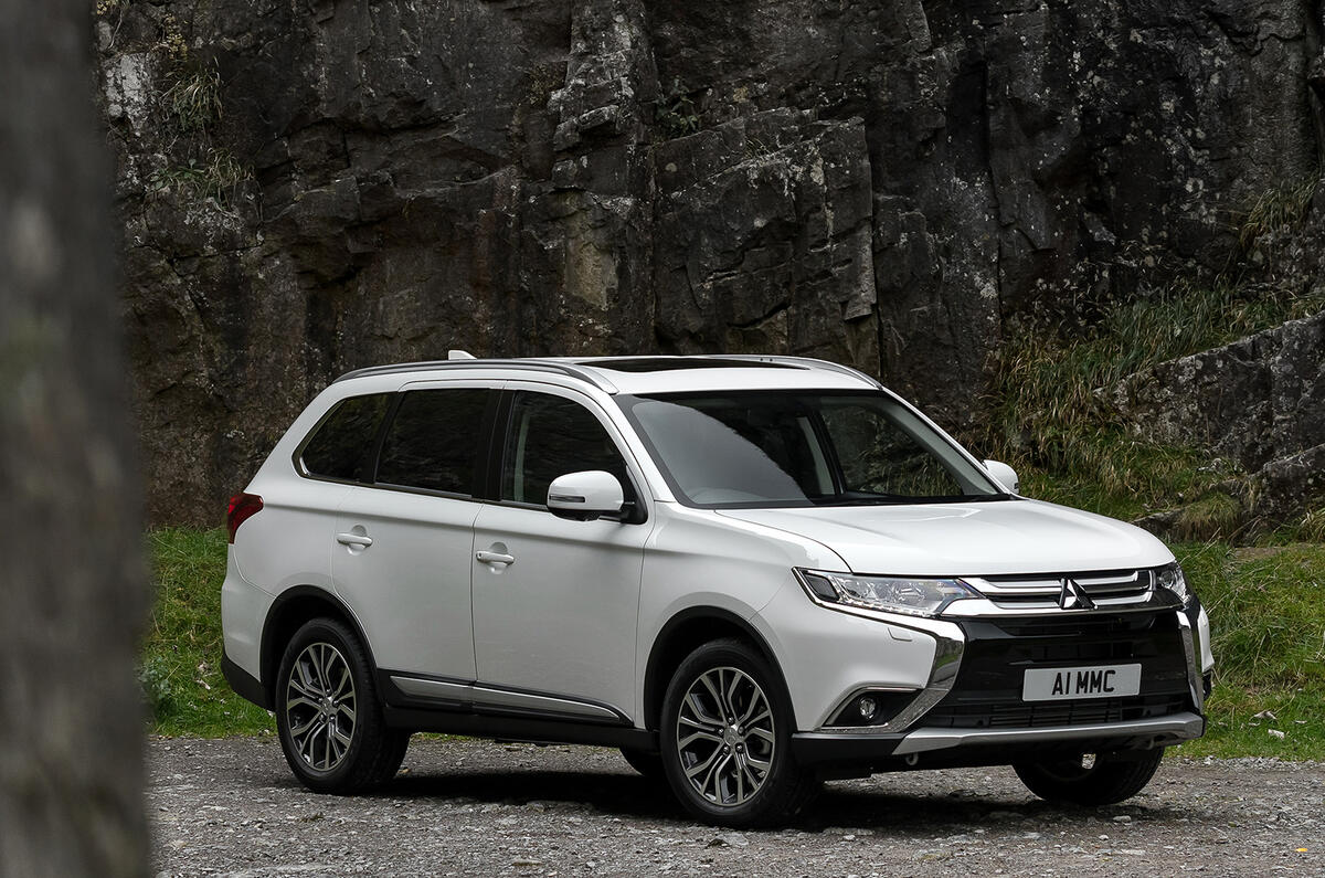 Mitsubishi Outlander Diesel Review (2022) | Autocar
