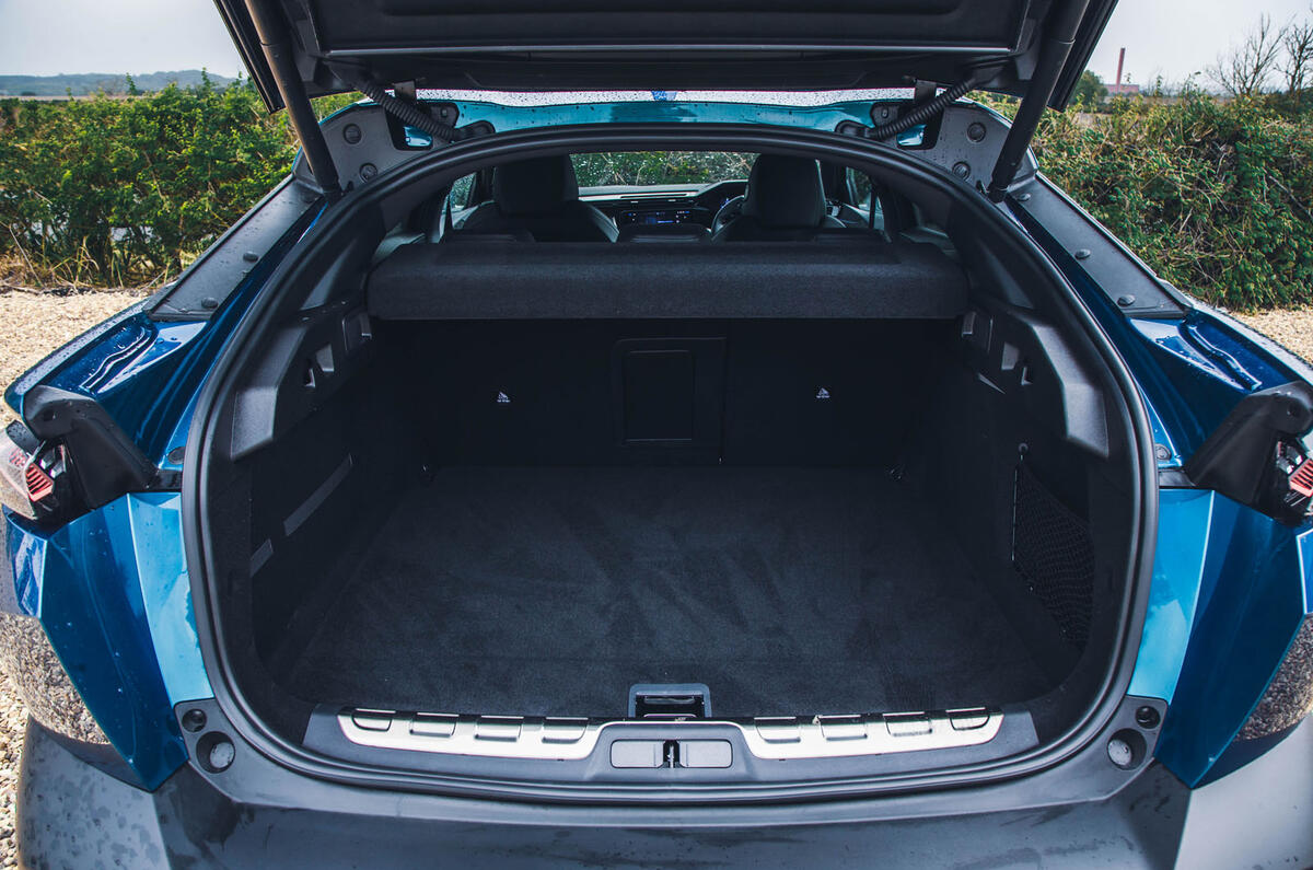 Peugeot 408 Review 2025, Price & Specs | Autocar