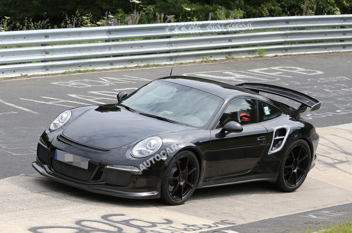 Porsche 911 GT2 Turbo - latest spy shots