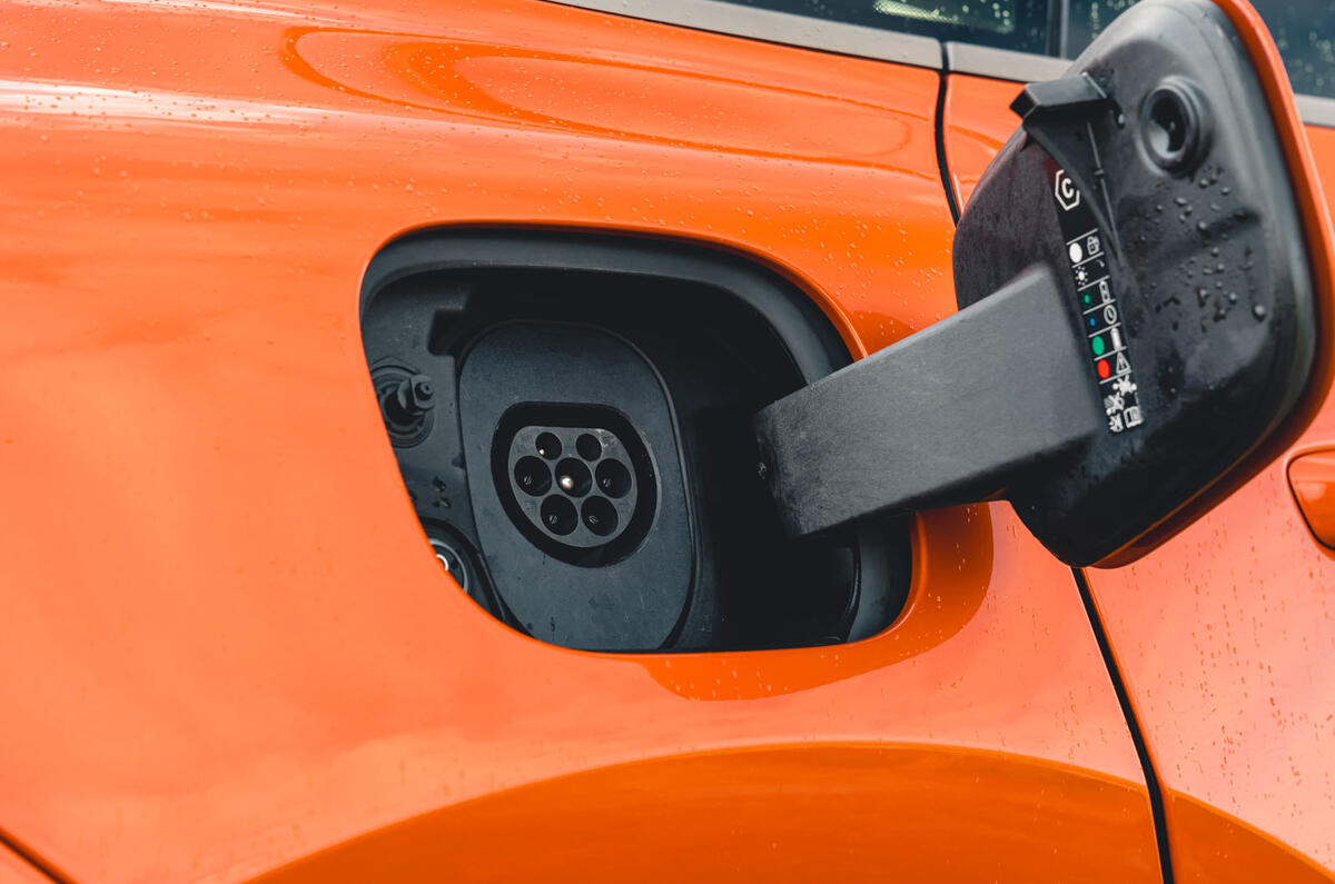 Porsche Macan Turbo Electric Review 2025, Price & Specs | Autocar