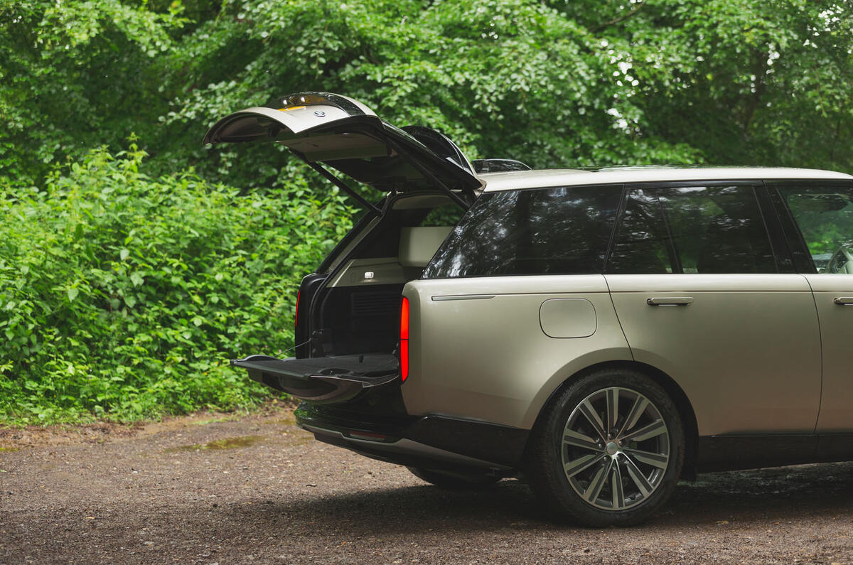 Land Rover Range Rover Review 2025, Price & Specs | Autocar